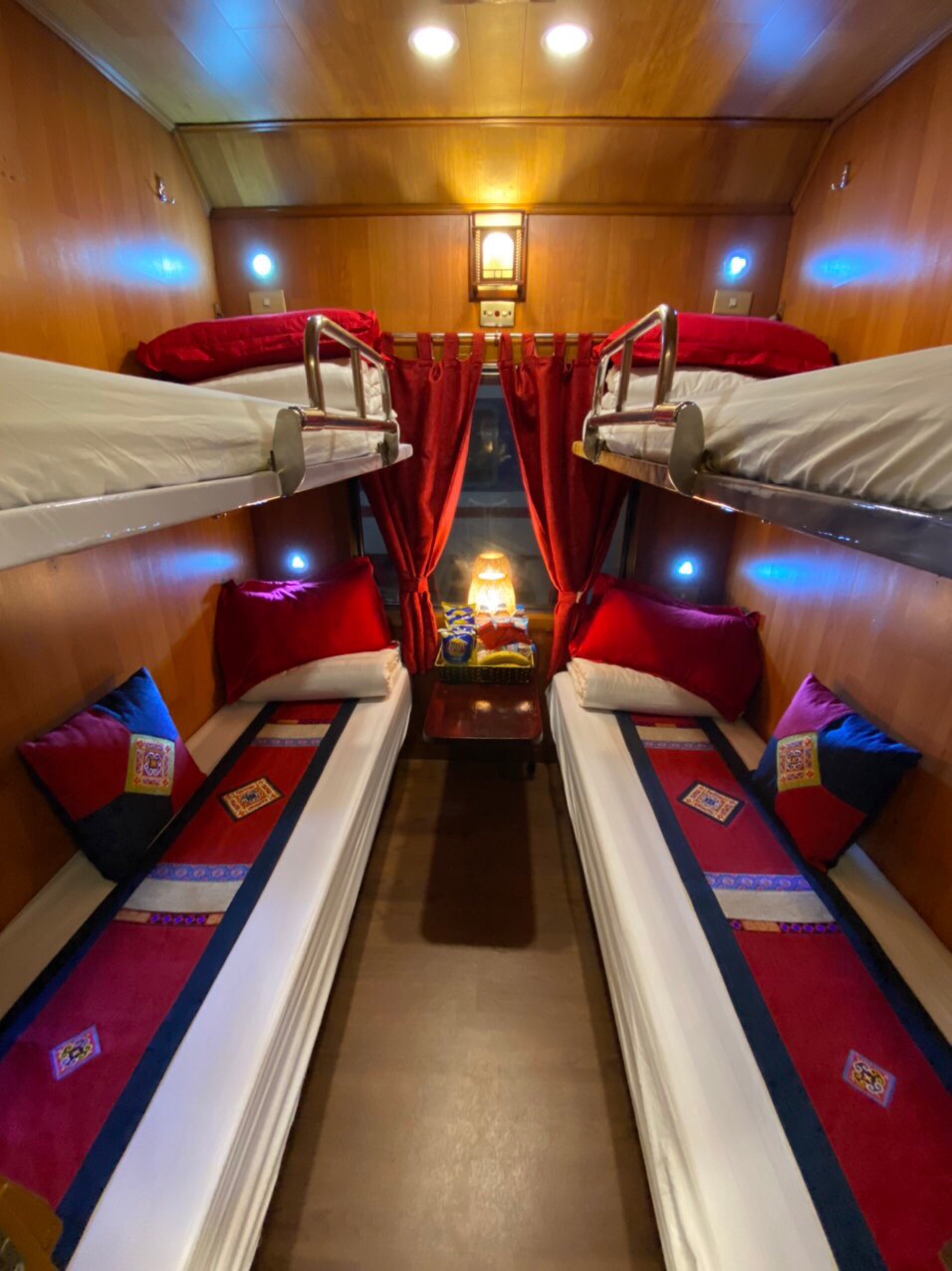 Best Train From Hanoi To Sapa | Trekking Tour Sa Pa